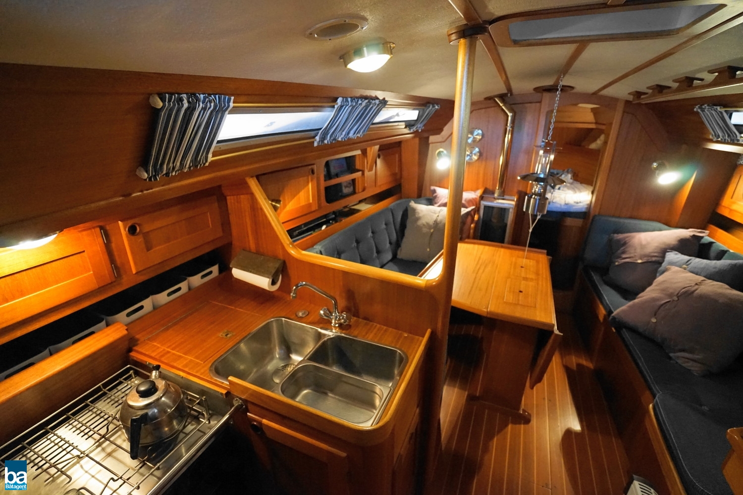 Aphrodite 33 - Båtagent