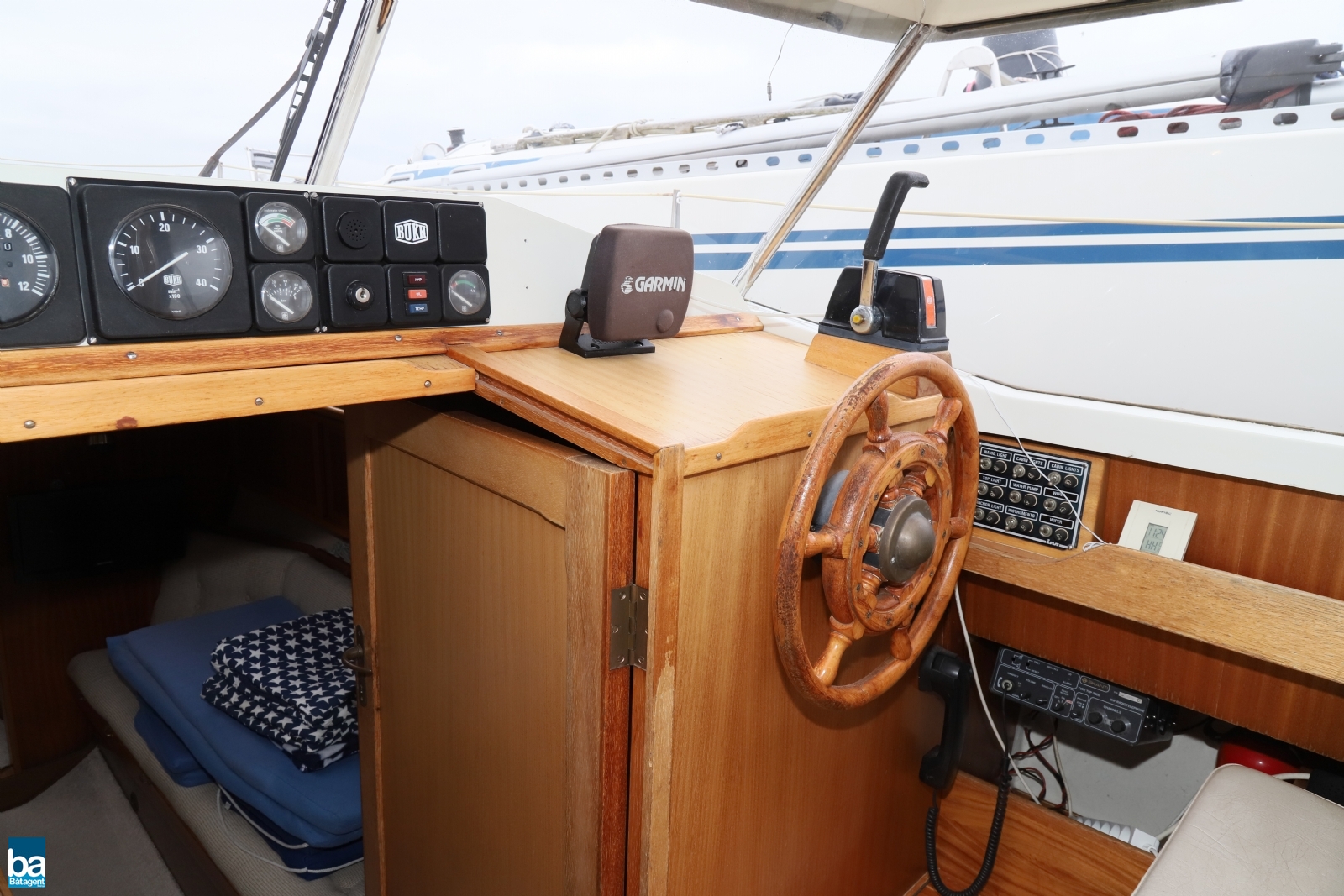 LM 28 IIS – Båtagent